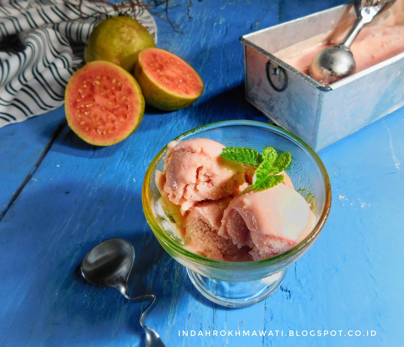 Es Krim Jambu Biji Merah - My Notebook