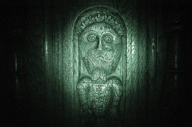 Falling Angels, Lost Highways: Armour 1. The Border Jack