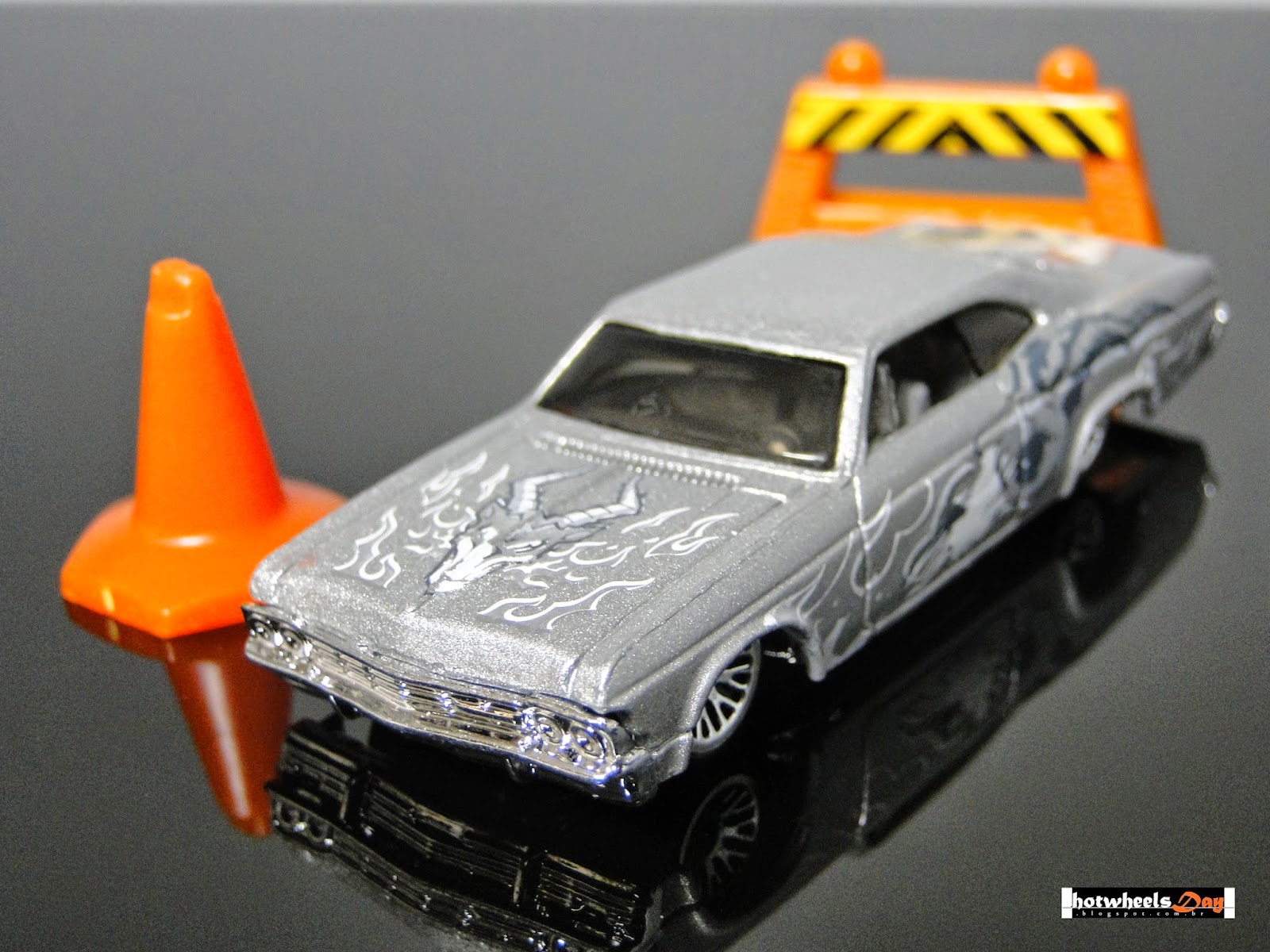 Hotwheels Day: 65 Chevy Impala - All Stars (Kmart Exclusive) - 2008
