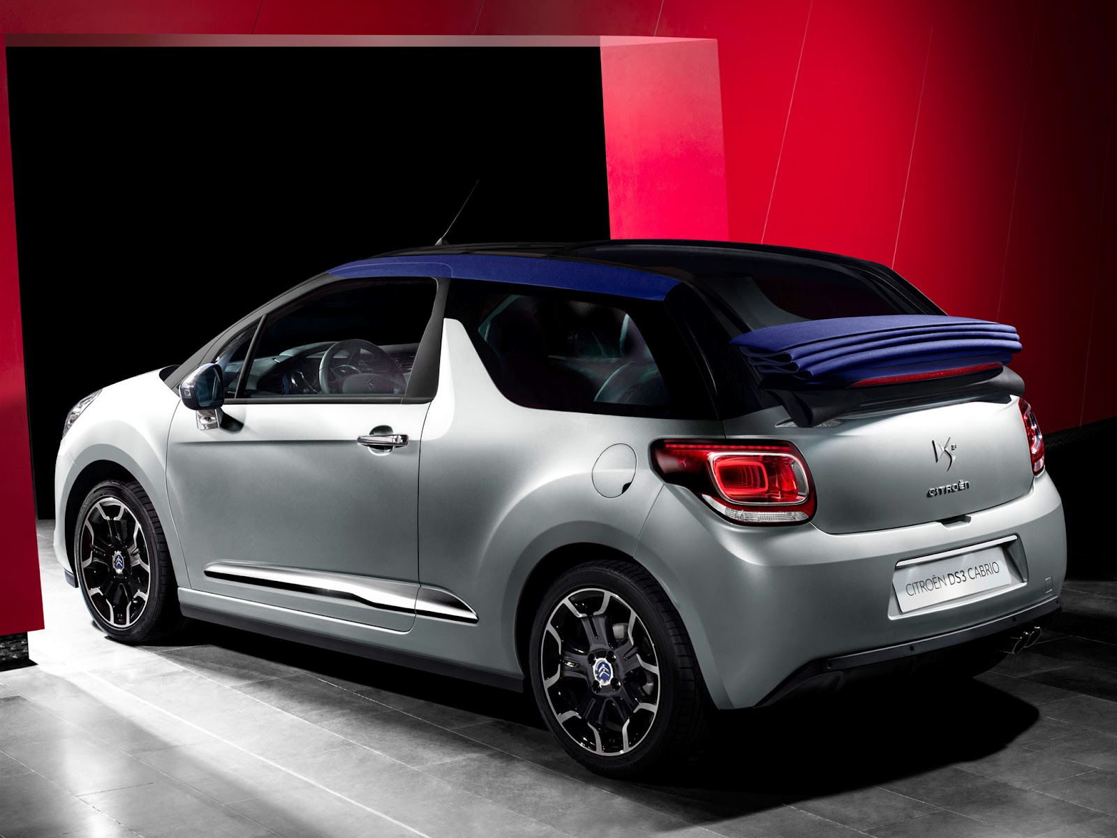 New DS World: DS3 Cabrio (découvrable): Officiellement belle