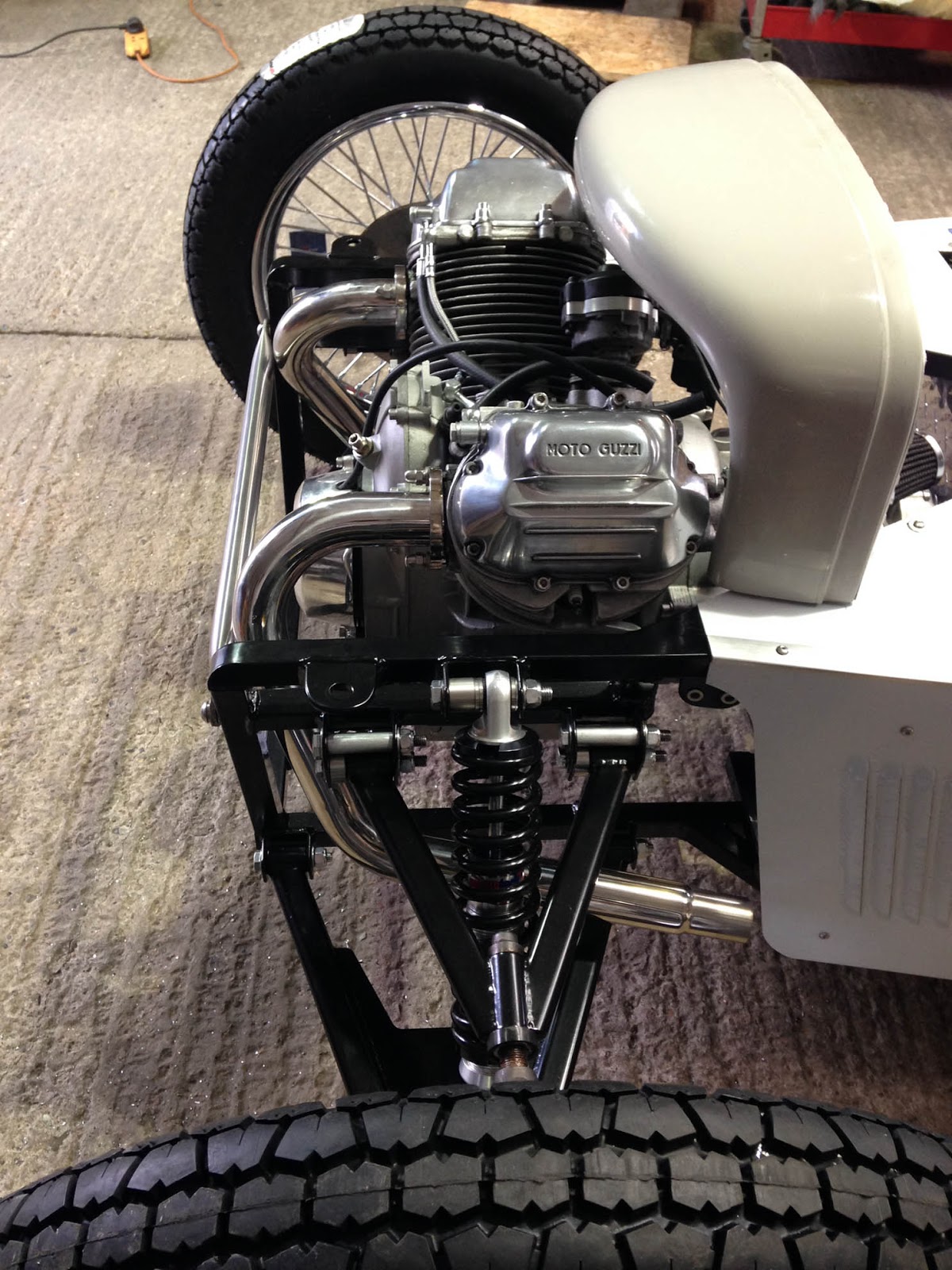 Aero Cycle Car's replica Morgan three wheeler kit build.