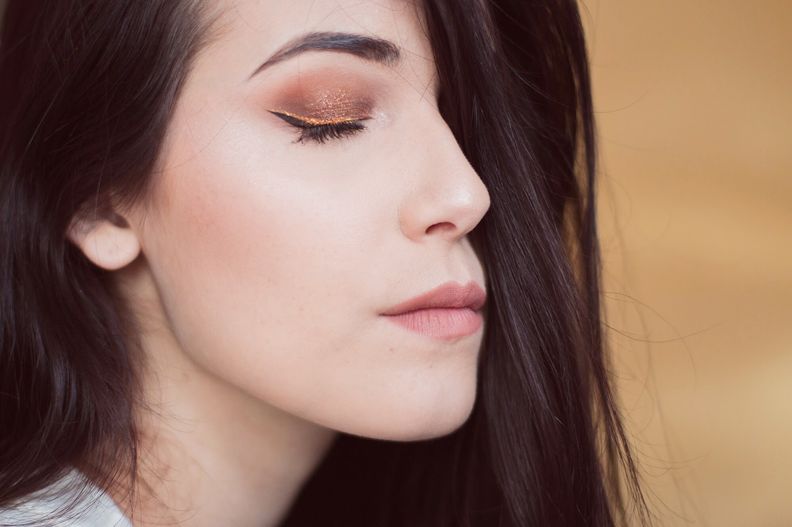 Danae Make-up Look || feat. Nabla GOLDUST | Caffélatteforbreakfast ...