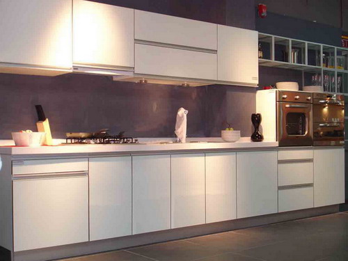 Choosing the Best Kitchen Base Cabinets Finish and Colors to Grace the ...