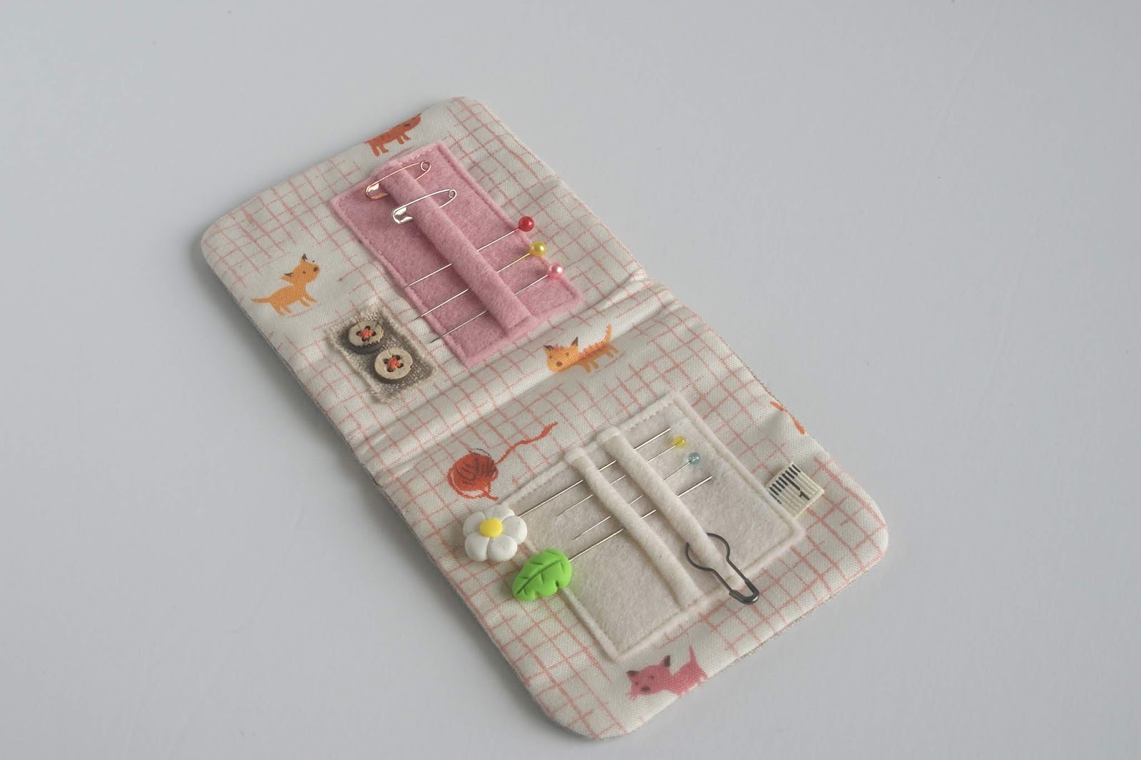 Stitching Notes: Tutorial: Stitching Notes Needlebook