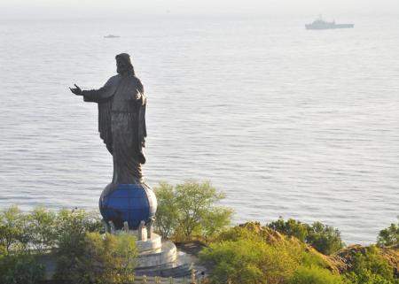 Ladio isaac dos reis: PATUNG KRISTUS RAJA ( CRISTO REI )