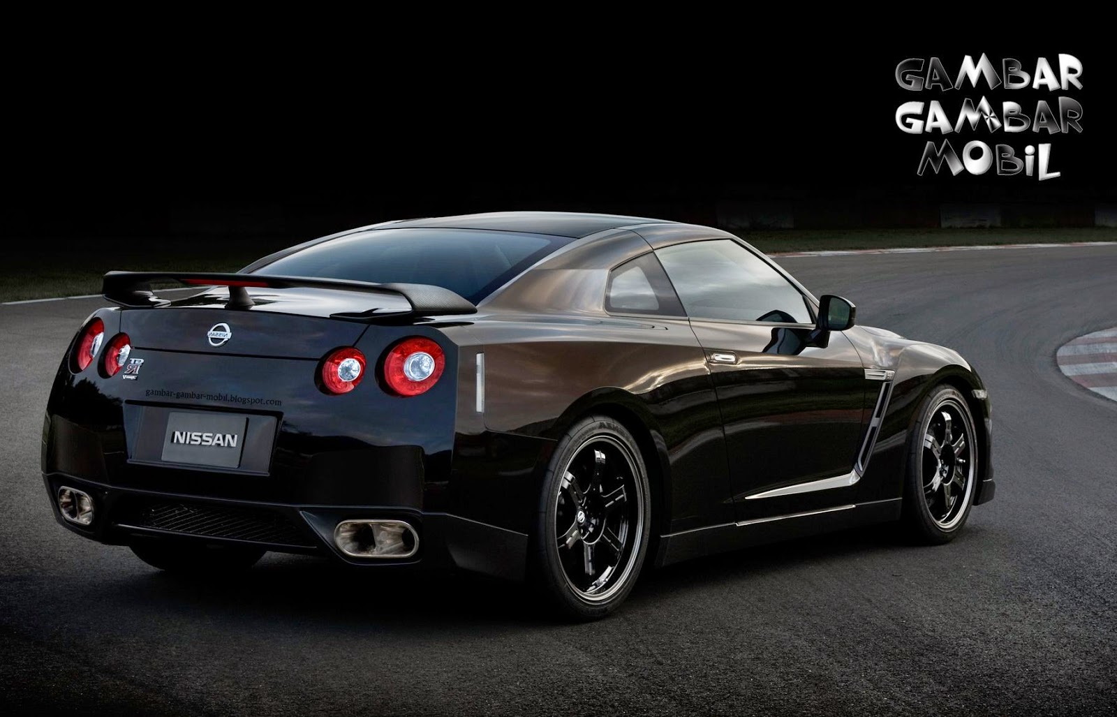 Gambar mobil nissan - Gambar Gambar Mobil