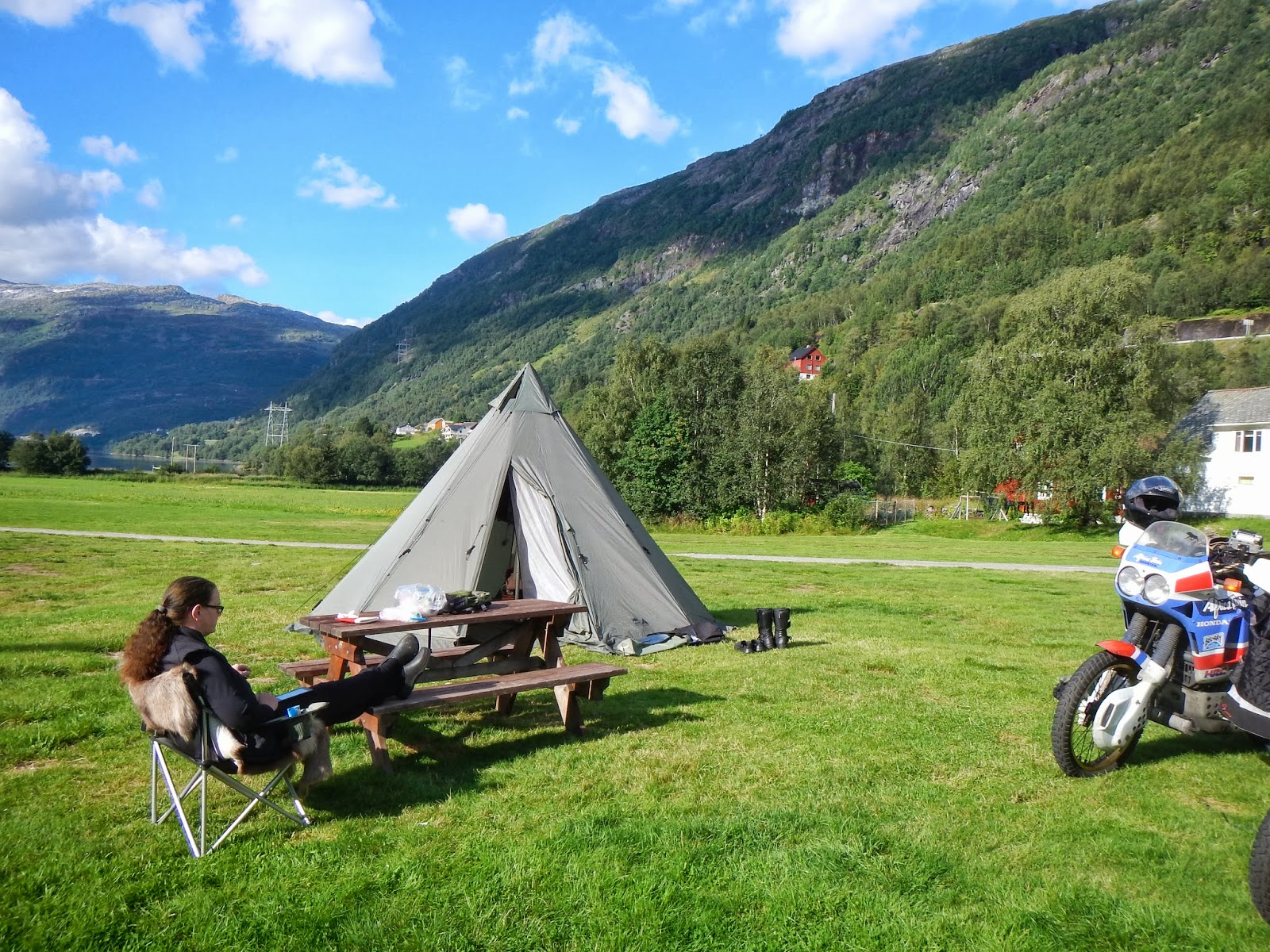 Endurowandern: Tag 8 - Tysdal Camping bis Røldal