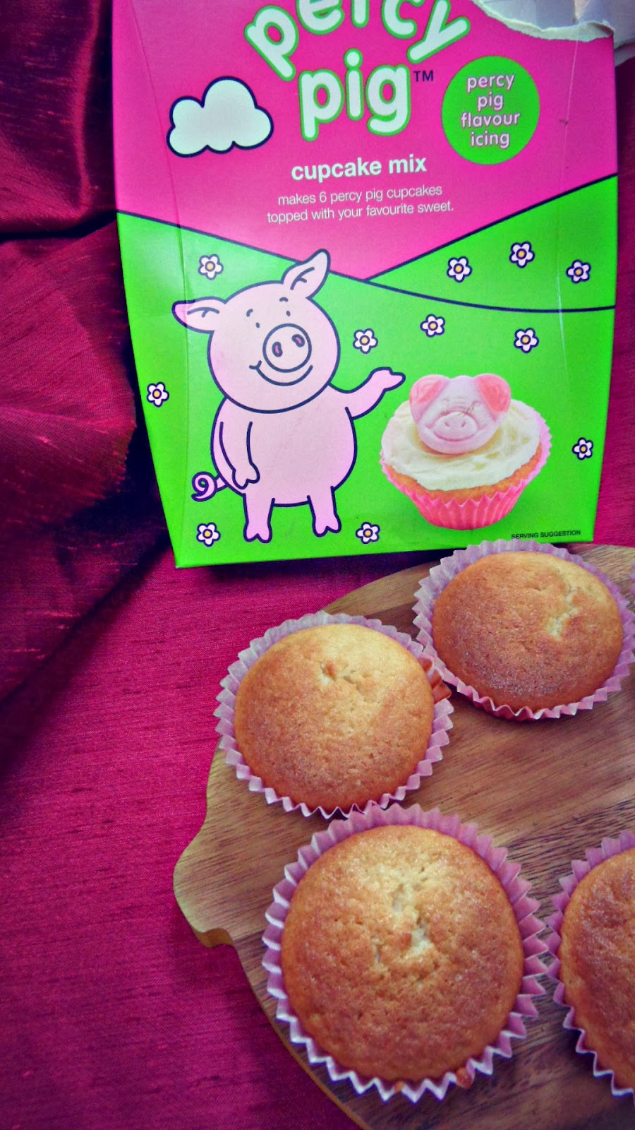 Chez Maximka: Percy Pig cupcake mix: not so pigalicious