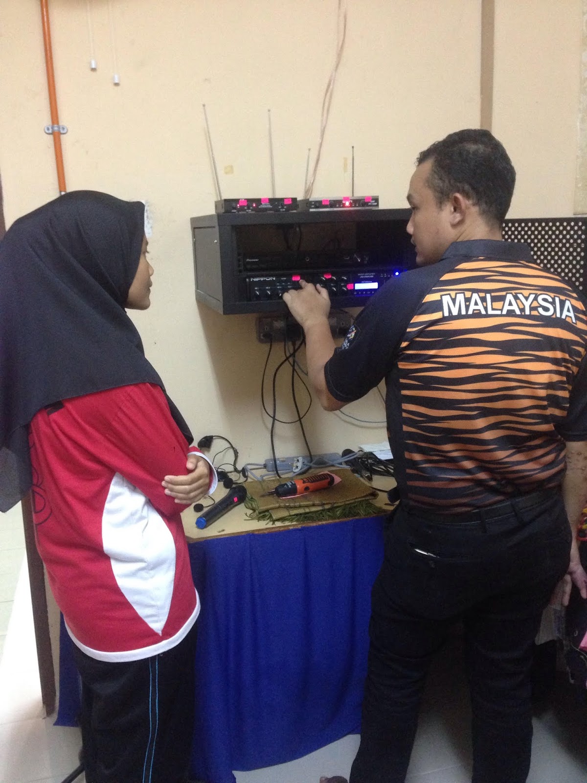 PAKAR JUAL PASANG PERALATAN SISTEM AUDIO & KOMPUTER: SERVIS BAIKI ...
