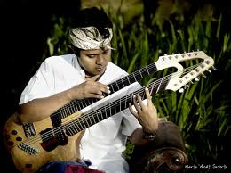5 gitaris terbaik indonesia