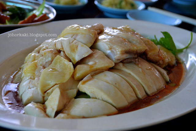 Sin Kee Famous Chicken Rice @ Ubi DMQ Eating House (formerly Uncle ...