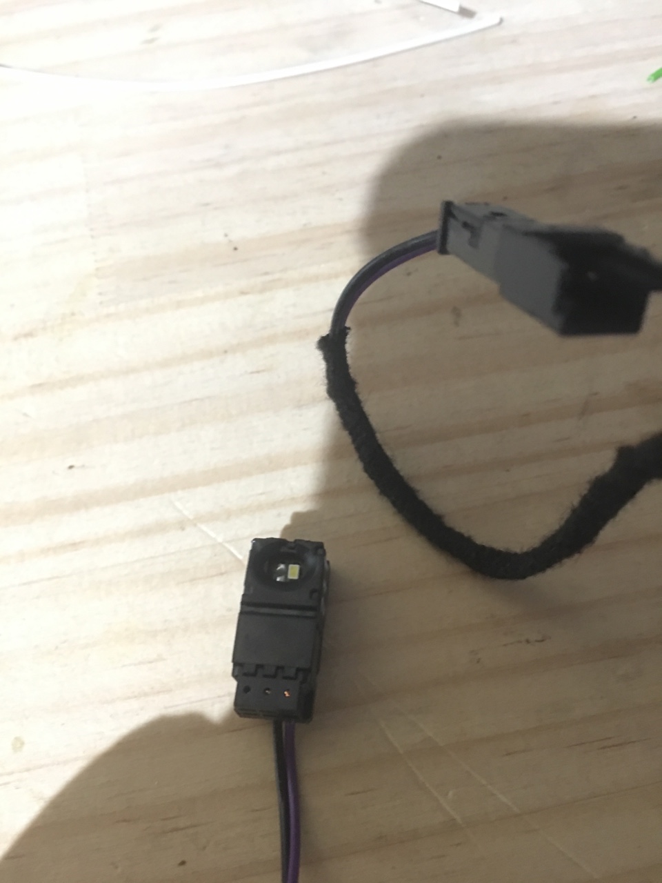 Bimmer Crew: [Retrofit] B-Pillar Ambient Light