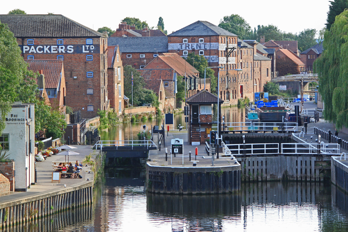 Captain Ahab's Watery Tales: August 2011