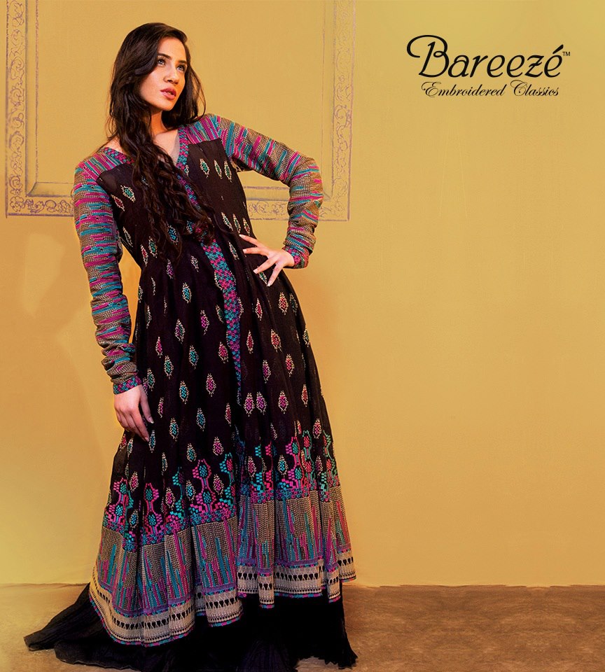 Bareeze is an old & famous fashion brand of Pakistan by Sefam Groups ...