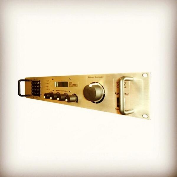 MATRIXSYNTH: Custom Elektron Sidstation Rack