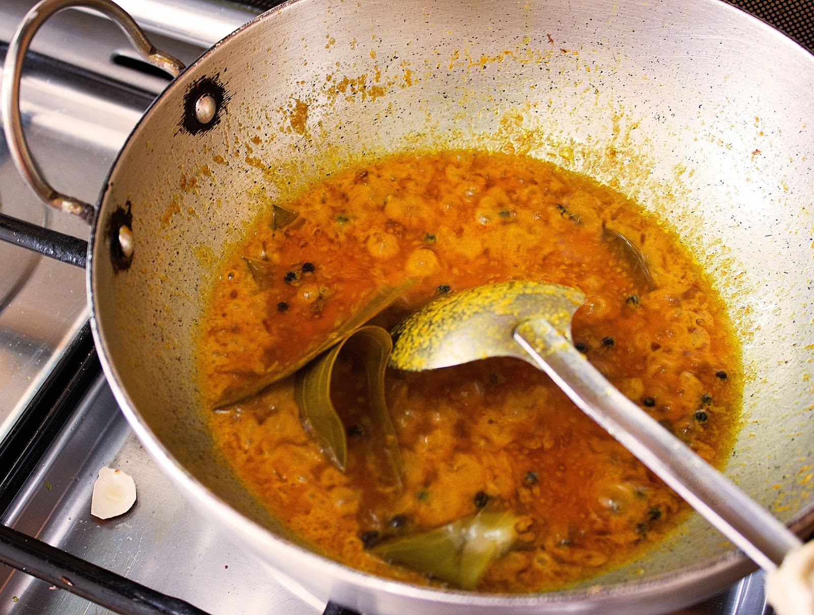 Doi Murgi / Dahi Chicken / Chicken in smooth Yogurt Sauce