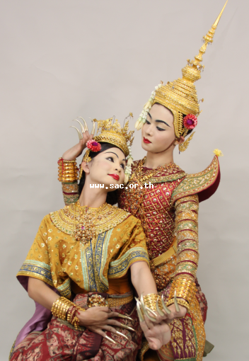 การแสดงละครใน