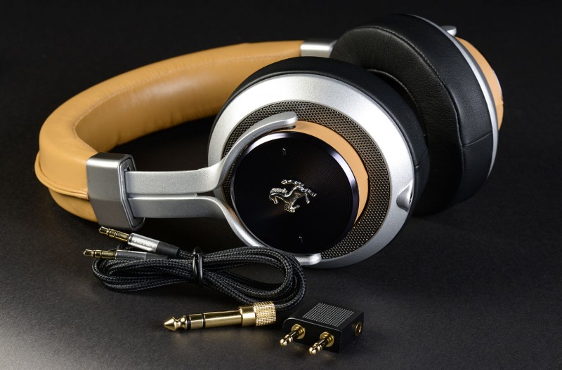 Best Gadged Review: FERRARI CAVALLINO T350 by LOGIC3 Peview - PC