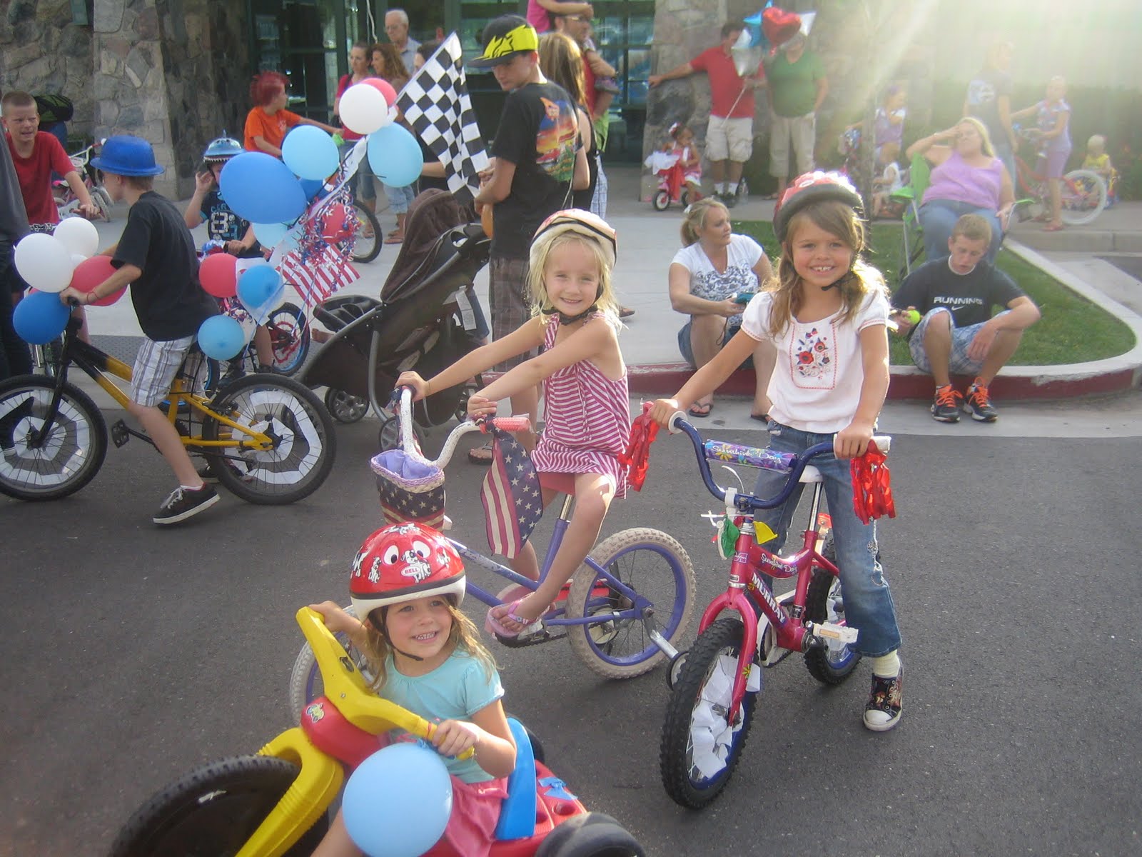 family: Farmington Kids Bike Parade