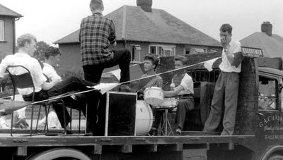 BEATLES MAGAZINE: EXCLUSIVE INTERVIEW WITH ROD DAVIS (THE QUARRYMEN)