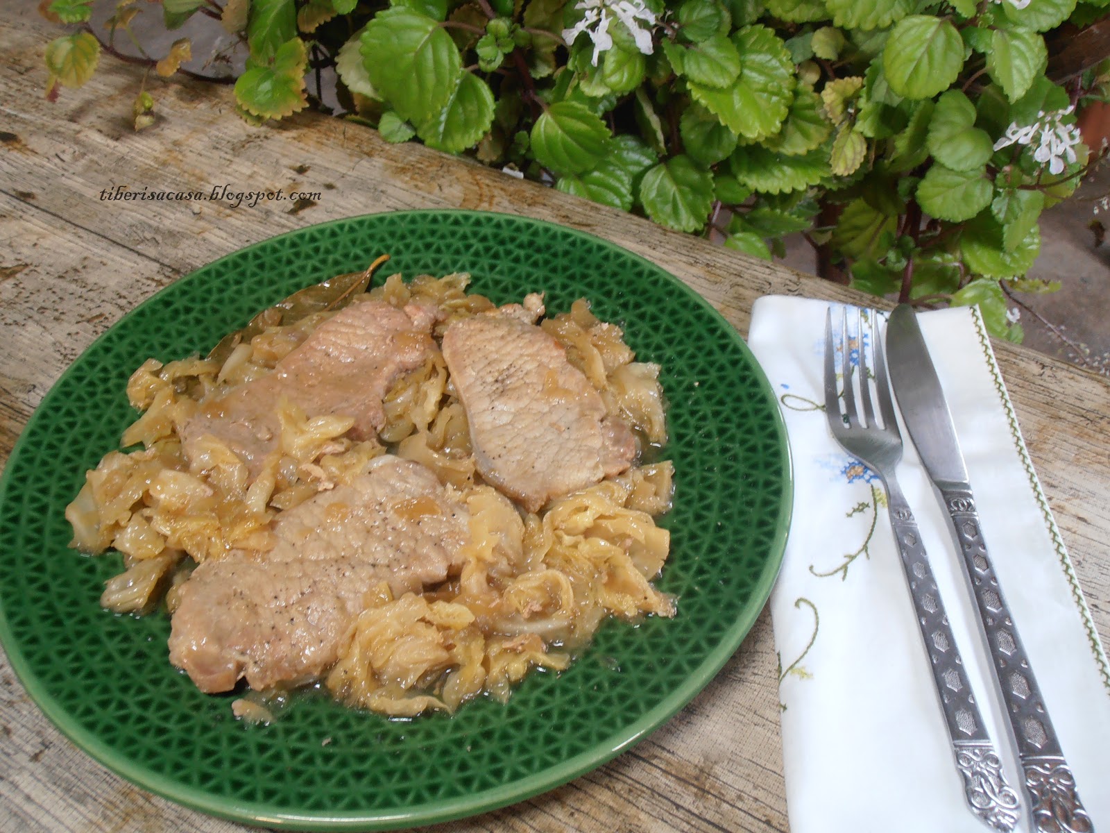 TIBERIS : ~~Llom amb col ~~Lomo con col