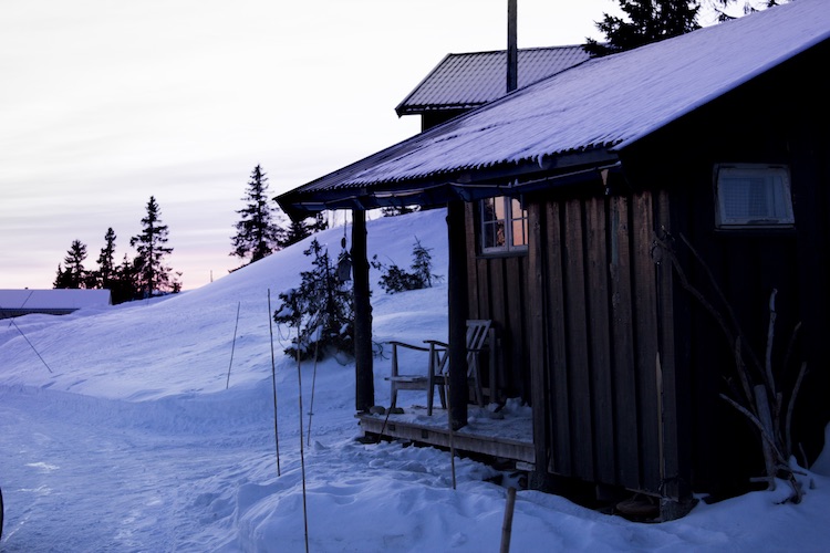 my scandinavian home: A magical Norwegian mountain cabin