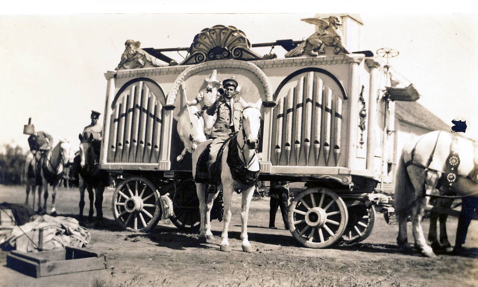 Buckles Blog: Parade Wagons #14