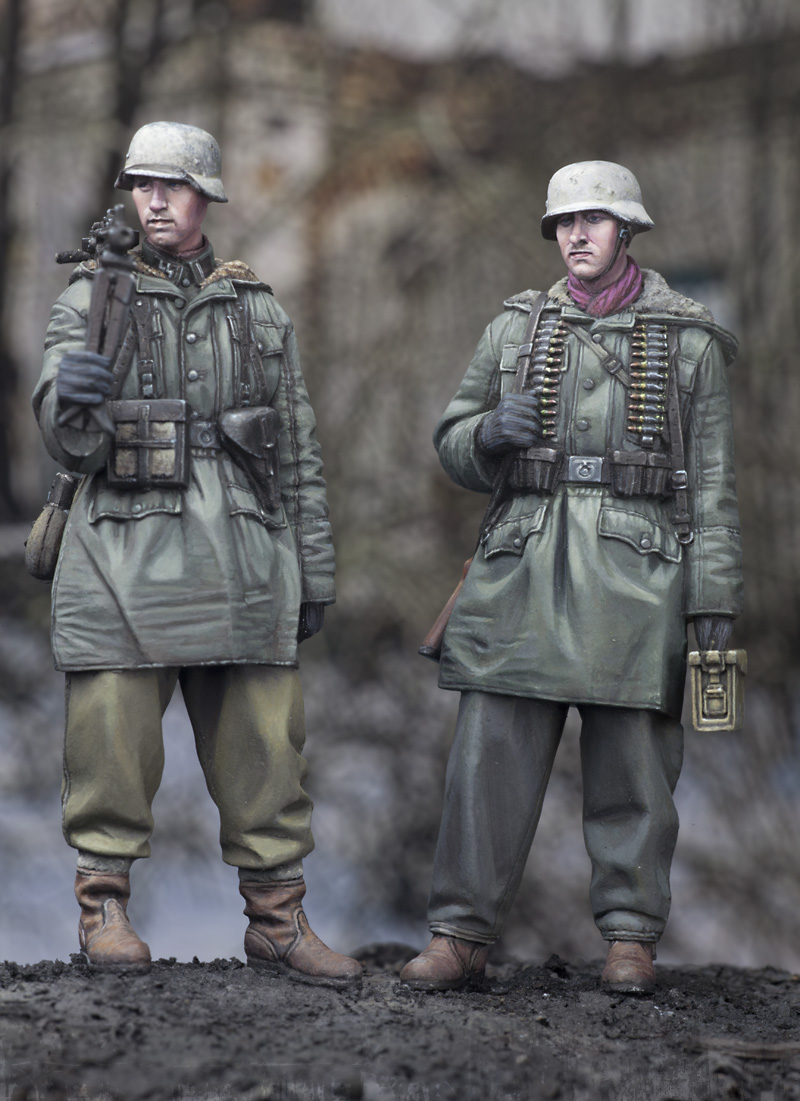 Alpine Miniatures - Waffen-SS MG Team, Kharkov 1943 | planetFigure ...