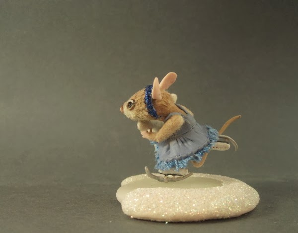 Aleah Klay Studio: Miniature Figure skating mouse w/ snowman One of a ...