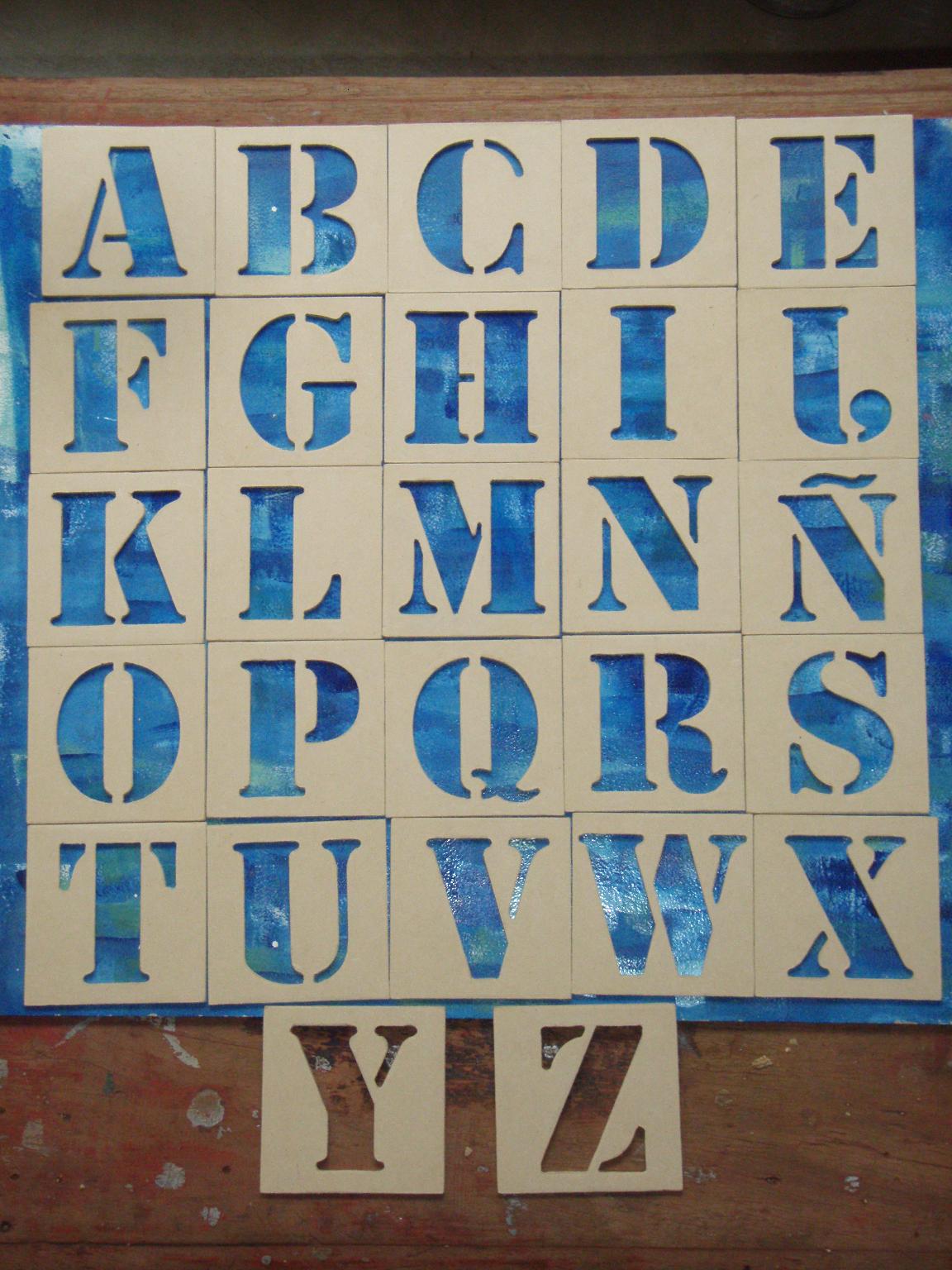 letras y formas en madera- diseño y corte cnc