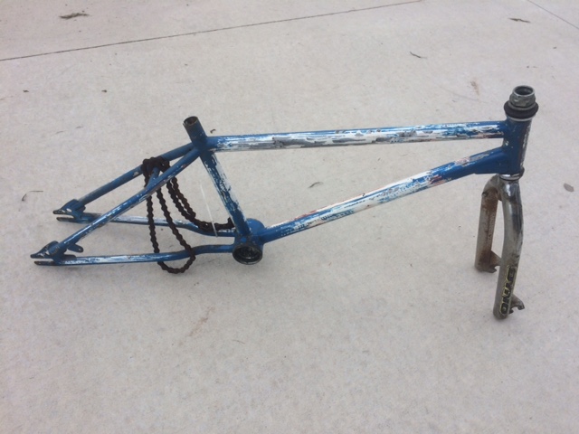 Help identify frame with 3 holes in dropouts - BMXmuseum.com Forums