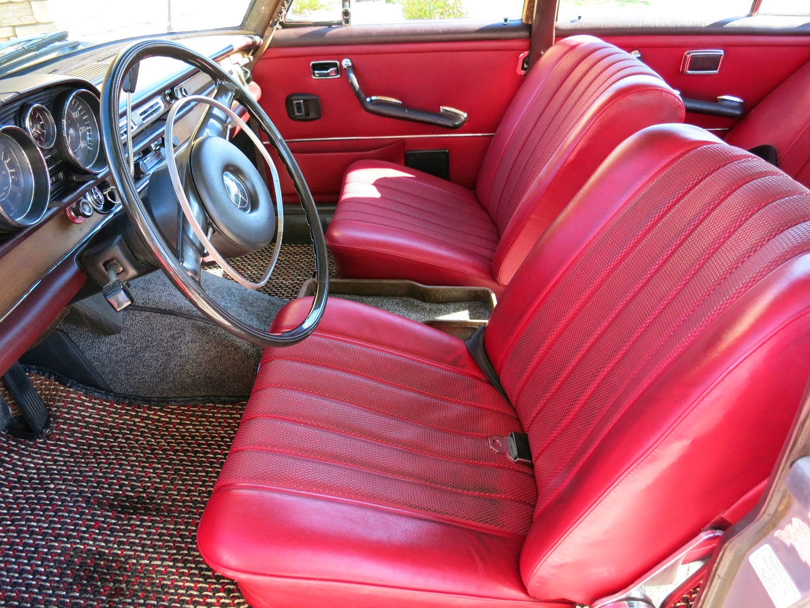 5k: Sophisticated: 1968 Mercedes-Benz 250S W108 - DailyTurismo