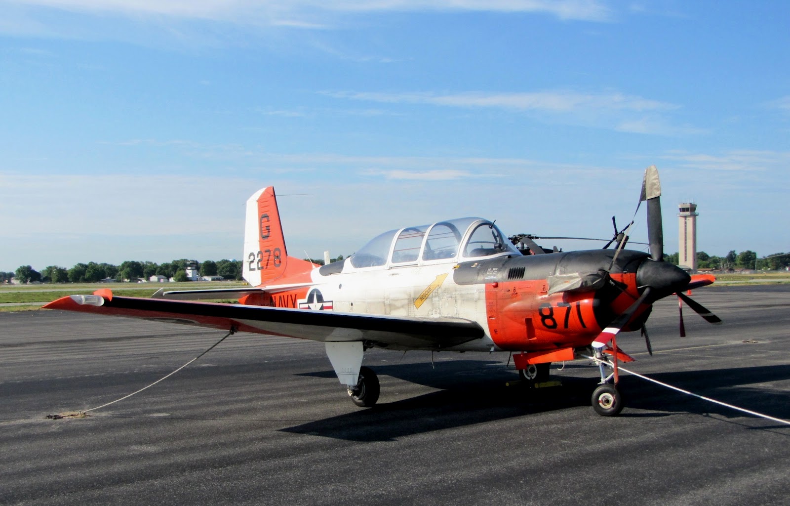 The Aero Experience: U.S. Navy T-34C Turbo Mentor Becoming a Rare Sight ...