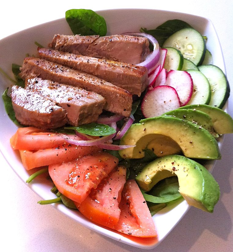 Foodineasta: ........AND SHE CAN COOK TOO!