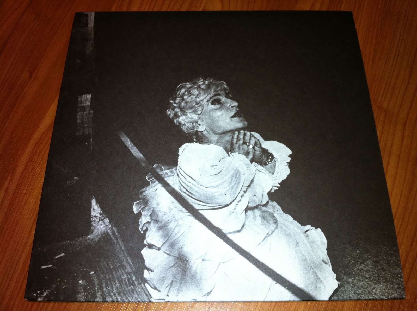 Indie Vinyl Reviews: Deerhunter - Halcyon Digest