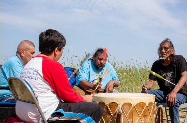 White Wolf : Nebraska Farmer Returns Land to Ponca Tribe Along “Trail ...