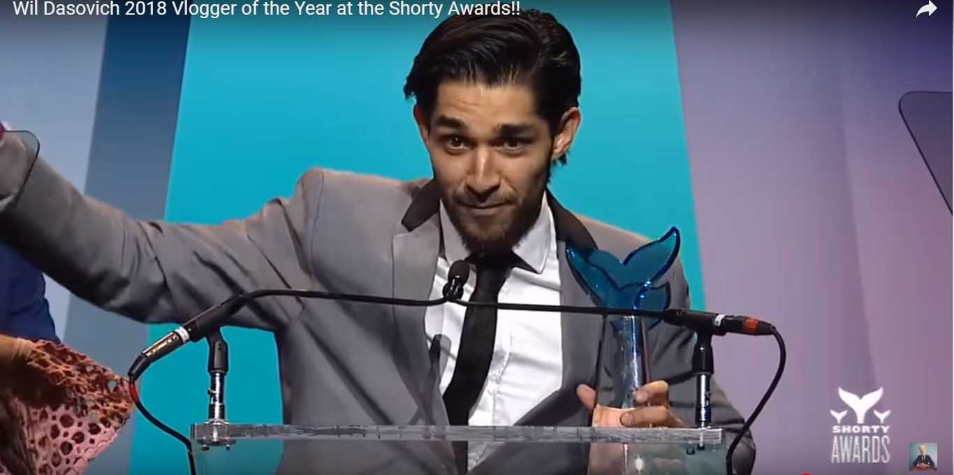 Views From The Edge: Filipino American named Vlogger of the Year