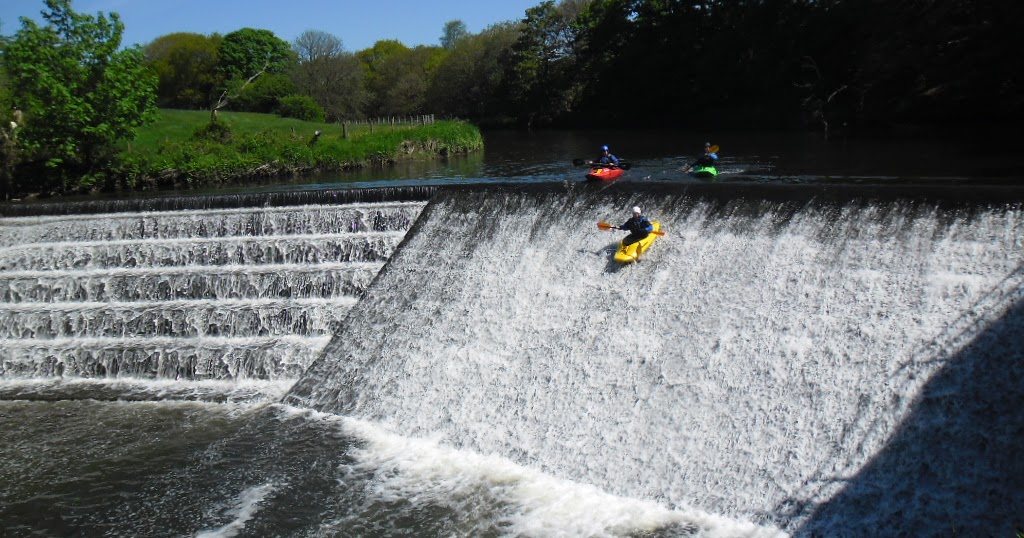 Pat Papertown 2: Bury Canoeists on the Burrs River Irwell Stretch