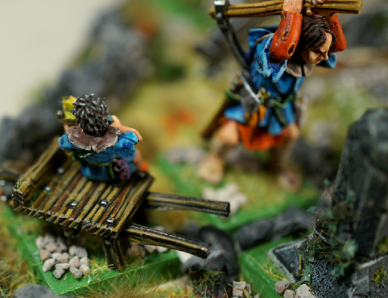 What's On Your Table: Bretonnia Trebuchet and Crew‏ - Faeit 212