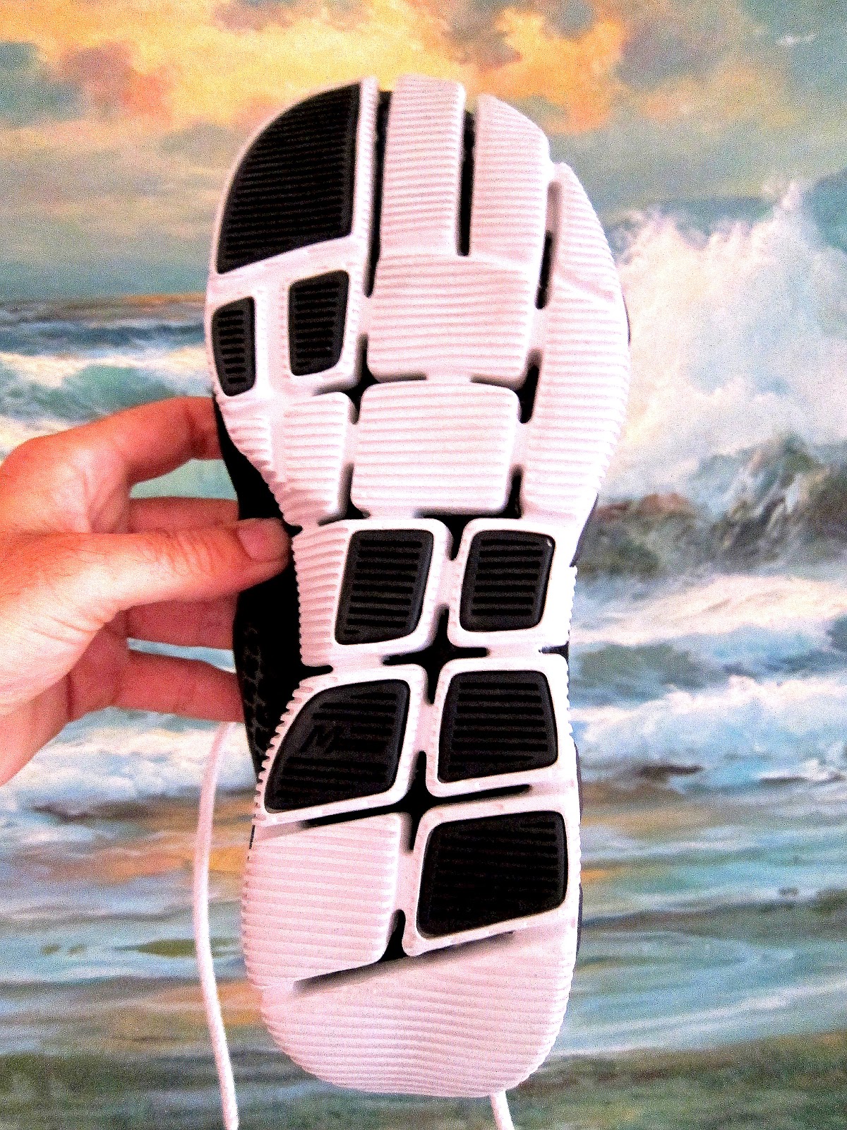 The Running Lunatic: Skechers Go Bionic Review and Giveaway