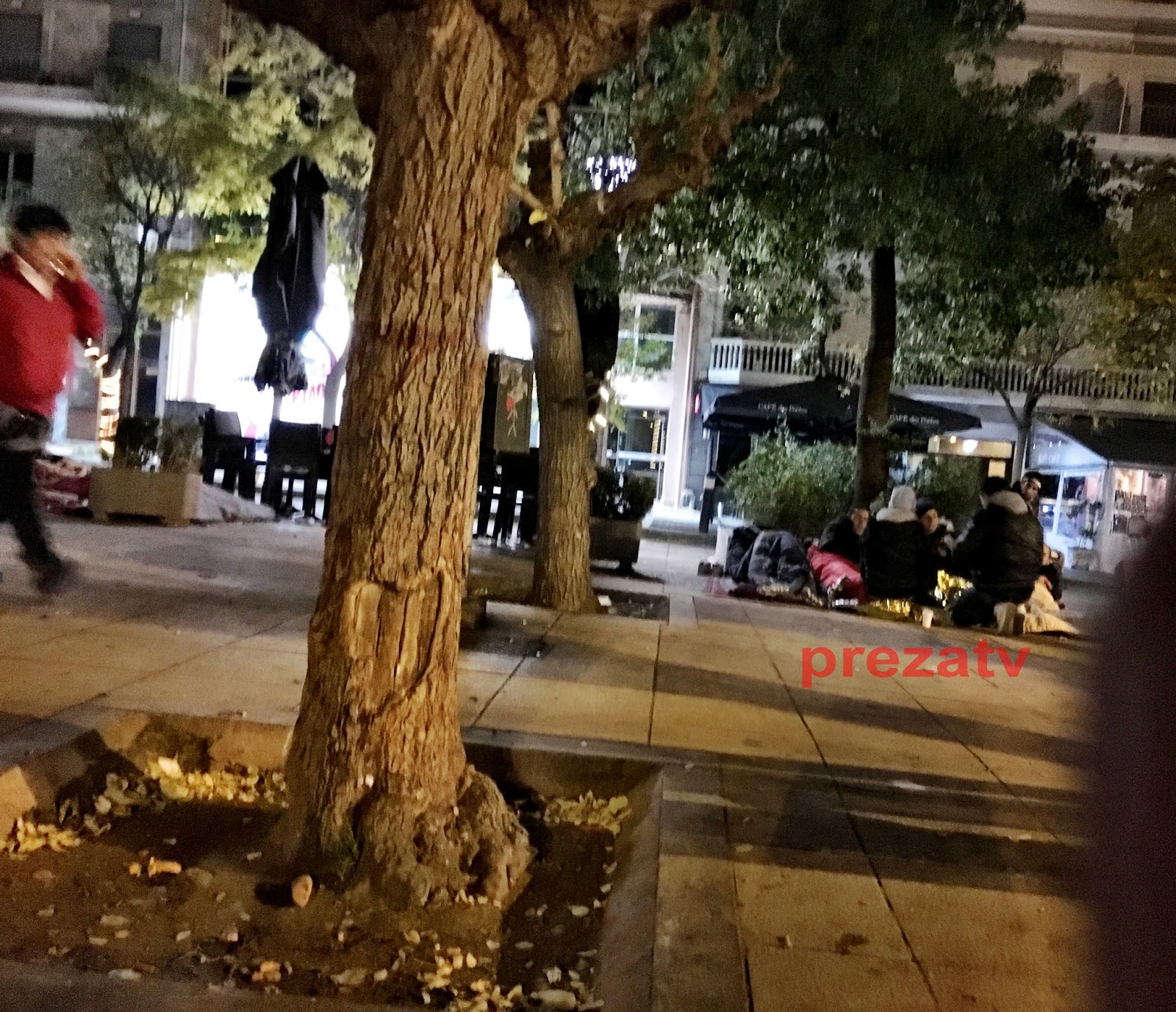 ΠΡΕΖΑ TV ©: ΔΕΚΑΔΕΣ ΠΡΟΣΦΥΓΕΣ ΠΟΛΕΜΟΥ ΑΠΟ ΤΗ ΣΥΡΙΑ ΚΟΙΜΟΥΝΤΑΙ ...