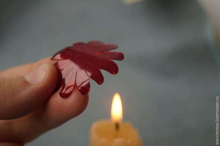 DIY Plastic Bottle Flowers Tutorial ~ Free-Tutorial.net