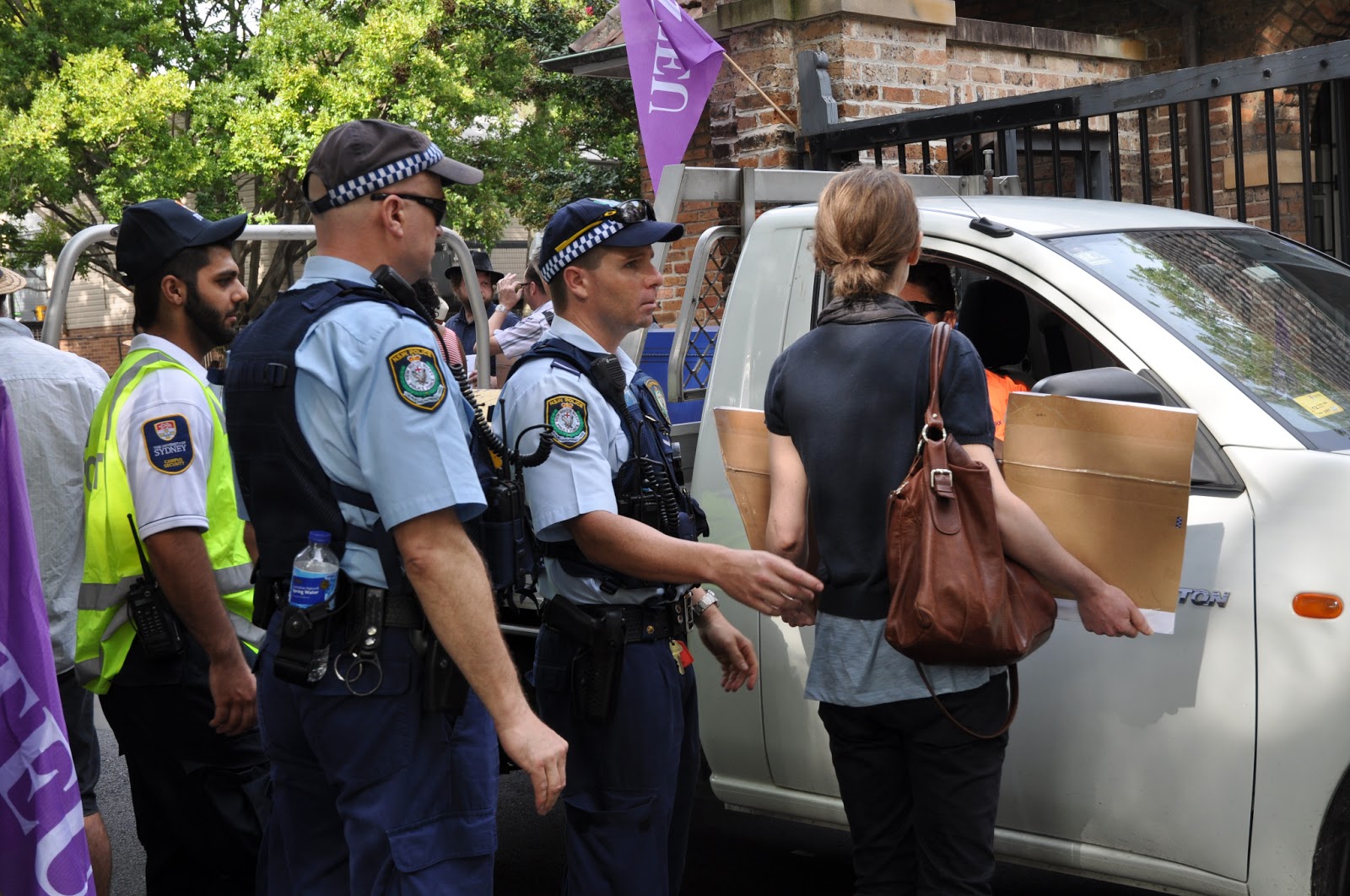 Freedom Cyclist (ad-free advocacy): "To cross or not to cross" - Sydney ...