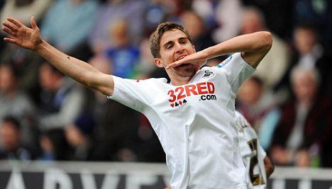 Pure Liverpool FC: Borini's goal celebration explained