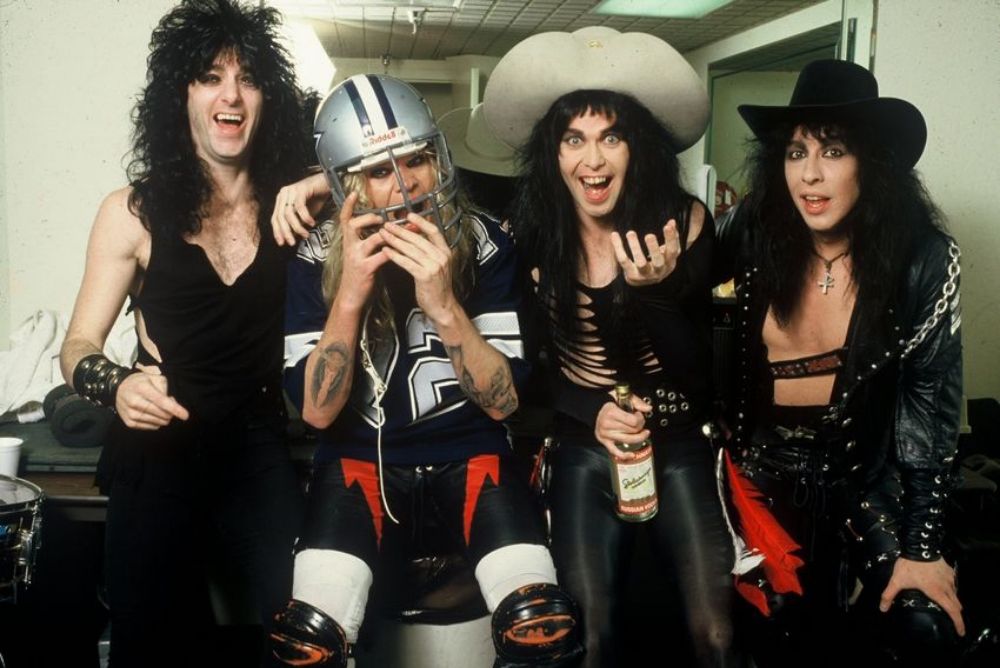 Letting Your Hair Down: 30 Vintage Photos That Show Metalheads Long ...