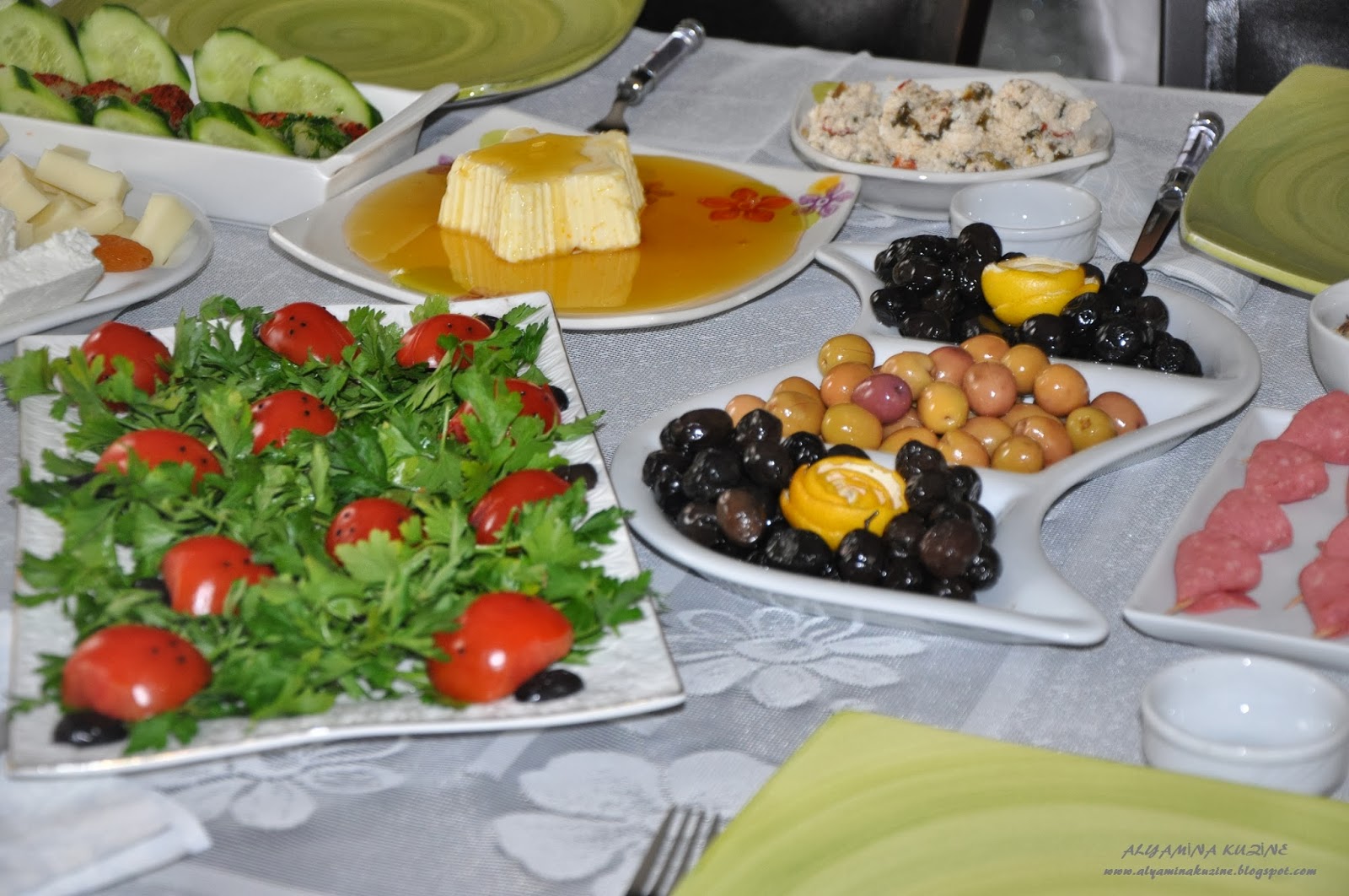 KAHVALTI SOFRASI 7 - ALYAMİNA KUZİNE
