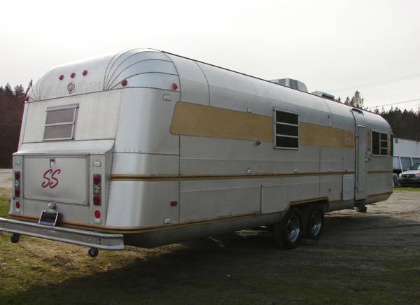 1973 Silver Streak Supreme Travel Trailer - RV & Camper