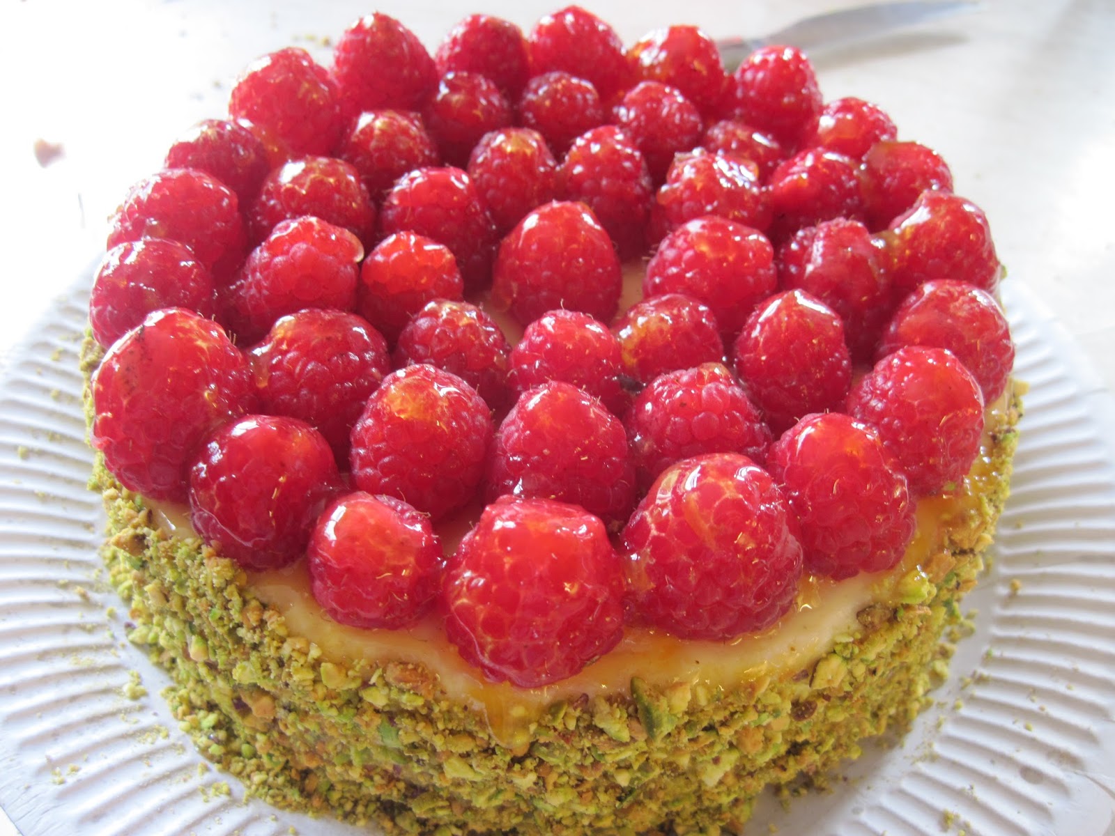 The Sugar Lump: Raspberry and Pistachio Cheesecake