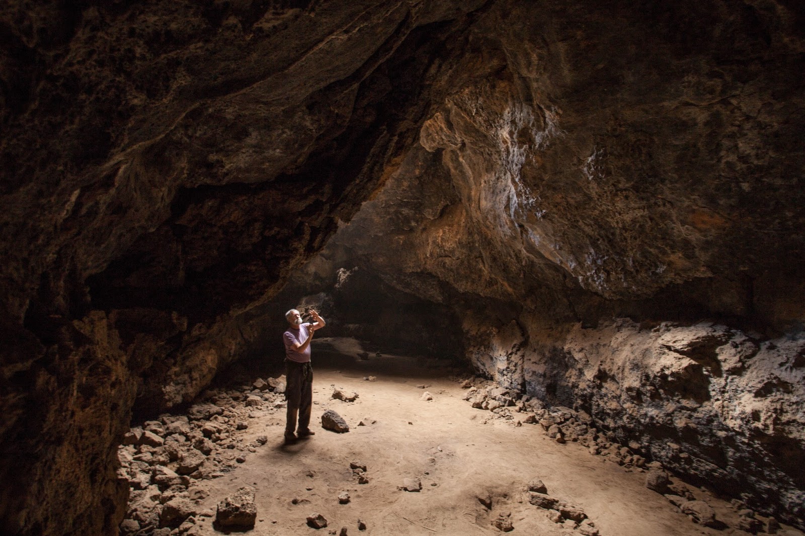 CIMA LAVA TUBE, CALIFORNIA - ADAM HAYDOCK