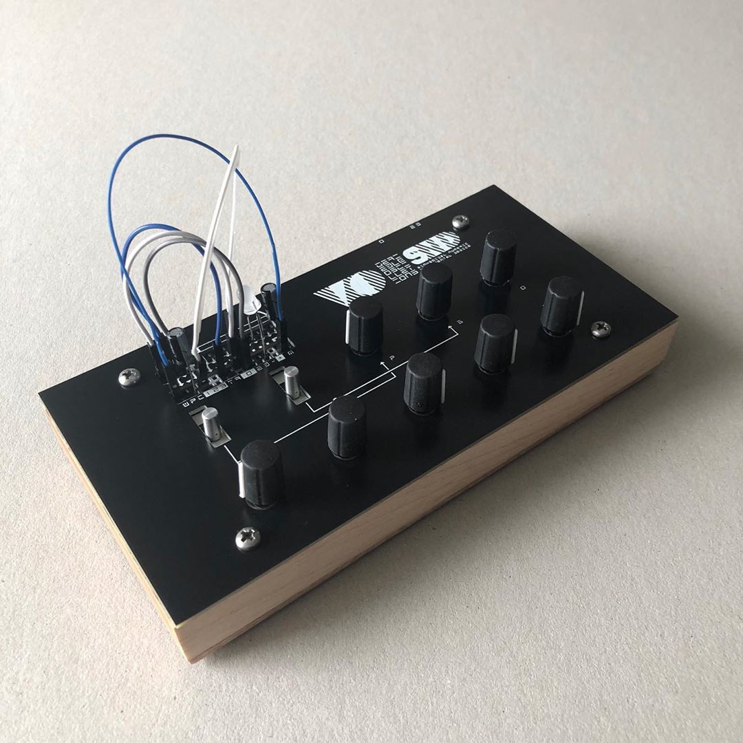 MATRIXSYNTH: Variable Oscillations SNID Synthesizer